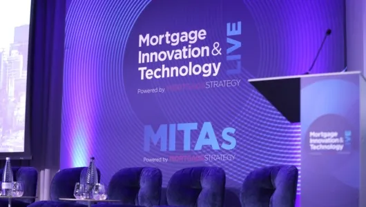 MIT Live: Brokers that don't use AI will be replaced by those that do ...